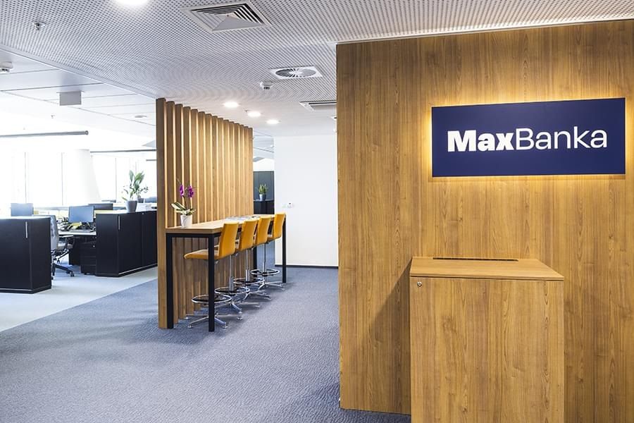 Max banka – součást skupiny CREDITAS